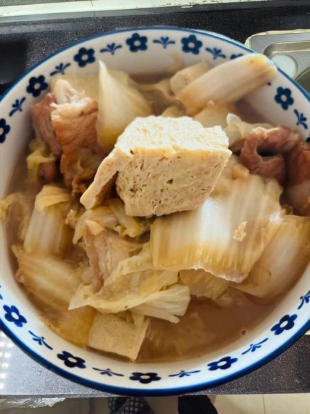 白菜冻豆腐怎么做好吃_冻豆腐炖白菜的家常做法-第3张图片-山城妙识 白菜冻豆腐怎么做好吃_冻豆腐炖白菜的家常做法-第3张图片-山城妙识