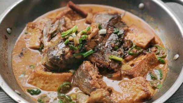 小鲶鱼怎么炖好吃_小鲶鱼炖豆腐的做法-第2张图片-山城妙识