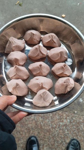 三角汤圆怎么包_三角汤圆包法图解-第1张图片-山城妙识