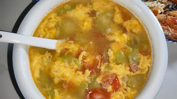 西红柿丝瓜汤怎么做_丝瓜汤需要焯水吗-第3张图片-山城妙识 西红柿丝瓜汤怎么做_丝瓜汤需要焯水吗-第3张图片-山城妙识