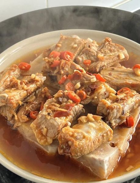 香芋排骨怎么蒸才软糯入味_香芋排骨蒸多久最佳-第1张图片-山城妙识