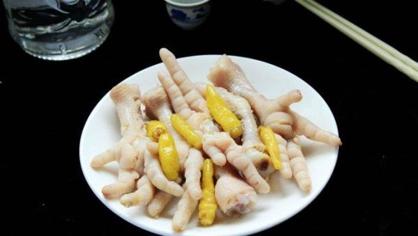 家常泡椒凤爪怎么做_泡椒凤爪保存多久-第2张图片-山城妙识