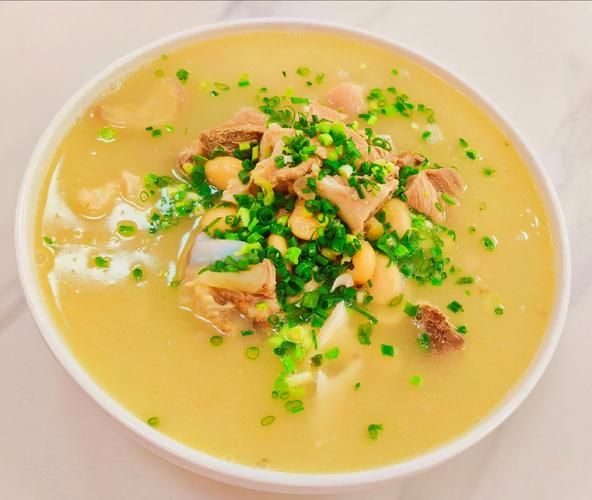 芸豆炖猪蹄的家常做法_猪蹄怎么炖才软糯-第2张图片-山城妙识 芸豆炖猪蹄的家常做法_猪蹄怎么炖才软糯-第2张图片-山城妙识