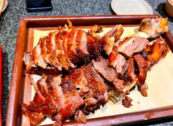 烤羊腿怎么腌制_烤羊腿腌制多久才入味-第1张图片-山城妙识