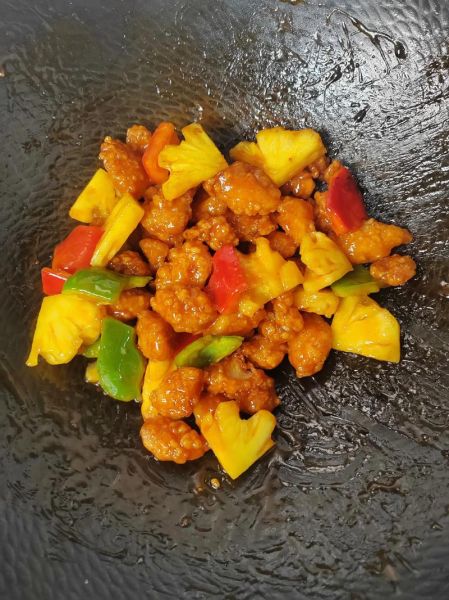 咕噜肉菠萝怎么做_菠萝咕噜肉家常做法-第1张图片-山城妙识