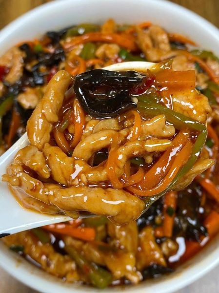 鱼香肉丝酱料怎么调_鱼香肉丝酱料比例是多少-第1张图片-山城妙识 鱼香肉丝酱料怎么调_鱼香肉丝酱料比例是多少-第1张图片-山城妙识