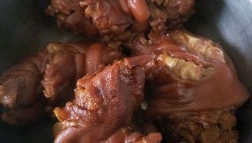 酱猪蹄怎么做_酱猪蹄配料有哪些-第3张图片-山城妙识