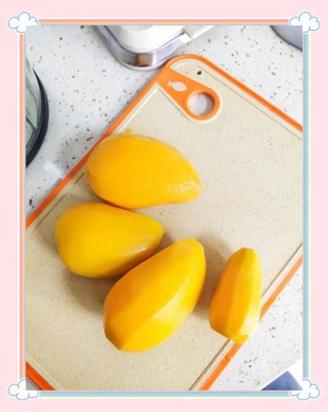 芒果纯牛奶自制冰淇淋怎么做_芒果纯牛奶冰淇淋做法-第1张图片-山城妙识