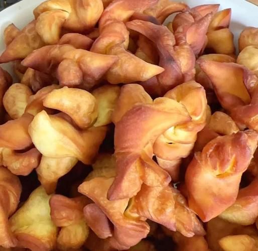 油炸巧果的家常做法_油炸巧果怎么做才酥脆-第2张图片-山城妙识