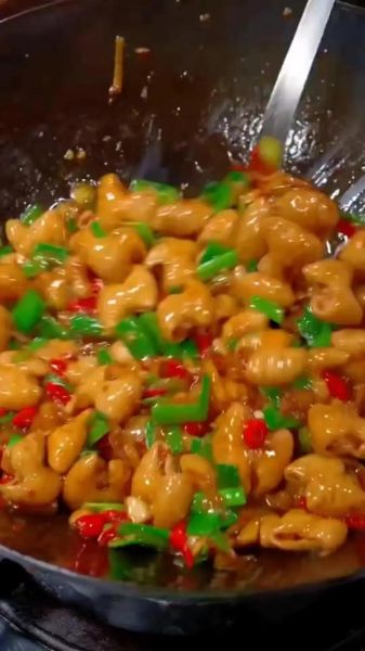 肥肠怎么清洗才干净_肥肠的做法视频详细步骤-第2张图片-山城妙识