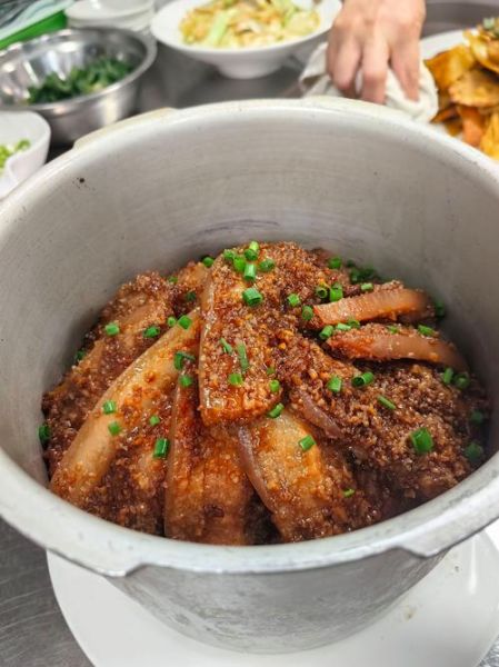 粉蒸肉的家常做法_粉蒸肉怎么做才软糯不腻-第3张图片-山城妙识