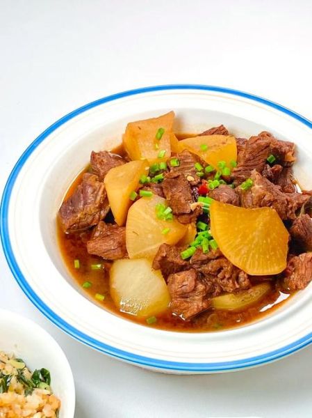 广式牛腩萝卜汤怎么煲_牛腩萝卜汤正宗做法-第3张图片-山城妙识