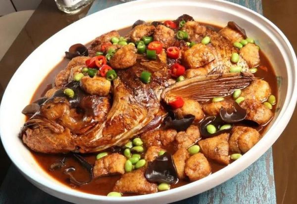 胖头鱼鱼身怎么做好吃_胖头鱼鱼身红烧还是清蒸-第1张图片-山城妙识 胖头鱼鱼身怎么做好吃_胖头鱼鱼身红烧还是清蒸-第1张图片-山城妙识