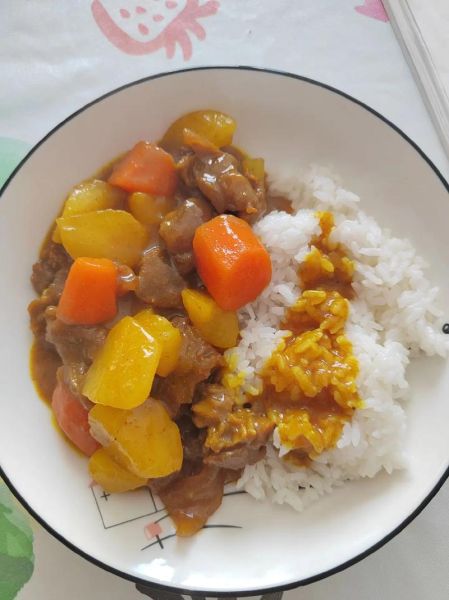 牛肉咖喱饭怎么做才好吃_牛肉咖喱饭的做法窍门-第1张图片-山城妙识