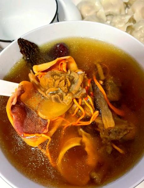 茶树菇怎么煲汤好喝_茶树菇煲汤搭配什么食材-第1张图片-山城妙识 茶树菇怎么煲汤好喝_茶树菇煲汤搭配什么食材-第1张图片-山城妙识