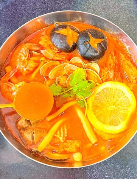 冬阴功汤都放什么食材_正宗做法需要哪些香料-第1张图片-山城妙识