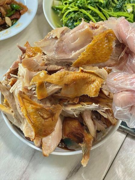 卤水鸡的做法_如何做出皮滑肉嫩-第1张图片-山城妙识