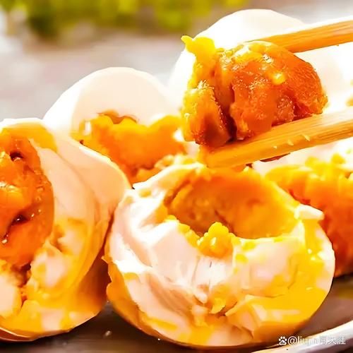 咸鸡蛋怎么做_咸鸡蛋腌制多久能吃-第3张图片-山城妙识