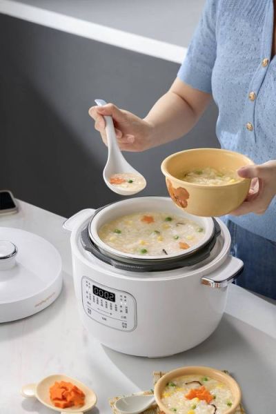 电饭煲煮饭放多少水_米水比例怎么调-第3张图片-山城妙识