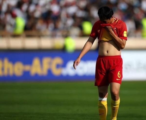 国足白斩鸡是谁_白斩鸡梗起源-第1张图片-山城妙识