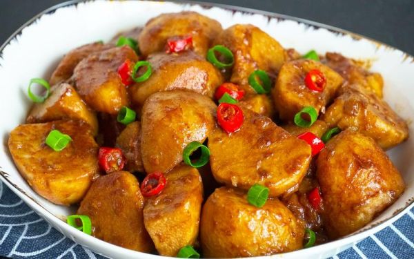 红烧小芋头怎么做_红烧小芋头要焯水吗-第3张图片-山城妙识 红烧小芋头怎么做_红烧小芋头要焯水吗-第3张图片-山城妙识