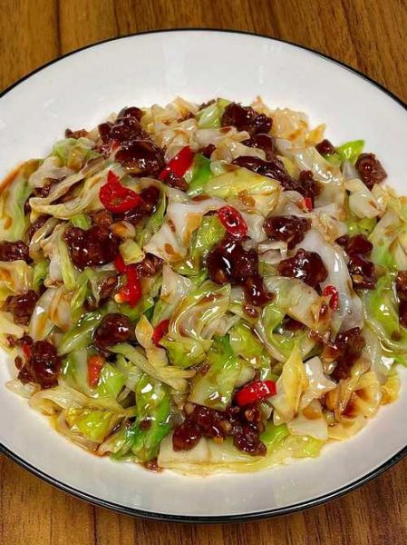 包菜炒肉片怎么做好吃_包菜炒肉片的家常做法-第2张图片-山城妙识