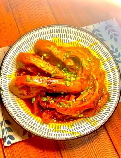 卤鸭头怎么做好吃_卤鸭头做法视频教学-第1张图片-山城妙识 卤鸭头怎么做好吃_卤鸭头做法视频教学-第1张图片-山城妙识