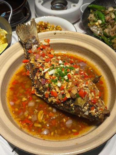 酥鲫鱼的做法_酥鲫鱼怎么做才酥-第2张图片-山城妙识