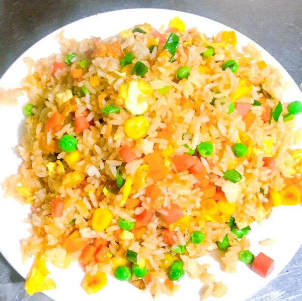 正宗扬州炒饭怎么做_扬州炒饭配料窍门-第1张图片-山城妙识