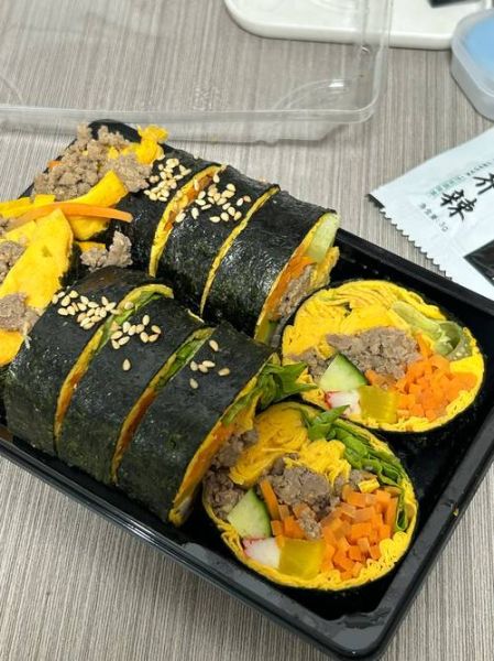 韩国紫菜包饭怎么做_紫菜包饭卷法图解-第3张图片-山城妙识