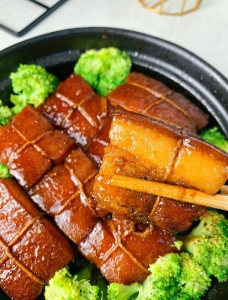 东坡肉的家常做法步骤_东坡肉怎么做好吃又软糯-第3张图片-山城妙识