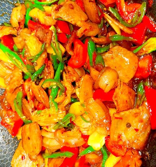 回锅肉正宗家常做法_怎么做才肥而不腻-第3张图片-山城妙识