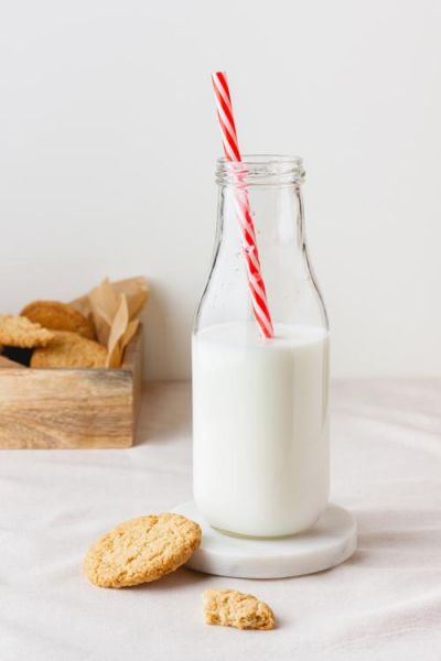 牛奶图片怎么拍好看_牛奶图片拍摄技巧-第1张图片-山城妙识