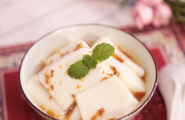 豆腐杏仁羹怎么做_豆腐杏仁羹的家常做法-第1张图片-山城妙识