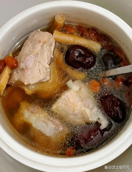 猪筒骨炖什么汤好喝_猪筒骨搭配什么食材最营养-第3张图片-山城妙识 猪筒骨炖什么汤好喝_猪筒骨搭配什么食材最营养-第3张图片-山城妙识