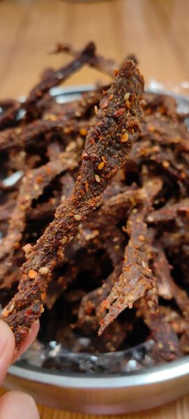 晒牛肉干怎么选肉_晒牛肉干要晒多久-第1张图片-山城妙识