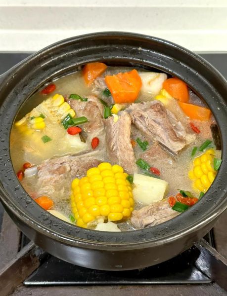 骨头玉米山药汤怎么炖好喝_骨头玉米山药汤的做法窍门-第1张图片-山城妙识 骨头玉米山药汤怎么炖好喝_骨头玉米山药汤的做法窍门-第1张图片-山城妙识