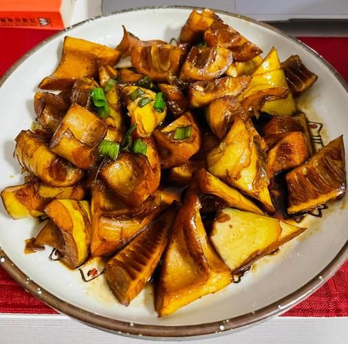 油焖冬笋怎么做简单又好吃_油焖冬笋的家常做法窍门-第3张图片-山城妙识 油焖冬笋怎么做简单又好吃_油焖冬笋的家常做法窍门-第3张图片-山城妙识