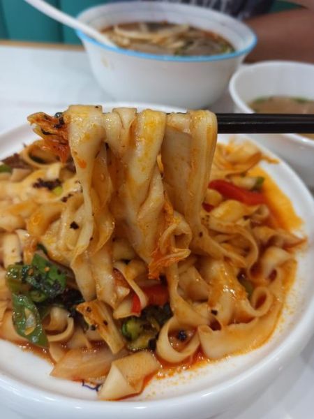 牛肉炒刀削面怎么做_刀削面怎么炒才好吃-第2张图片-山城妙识