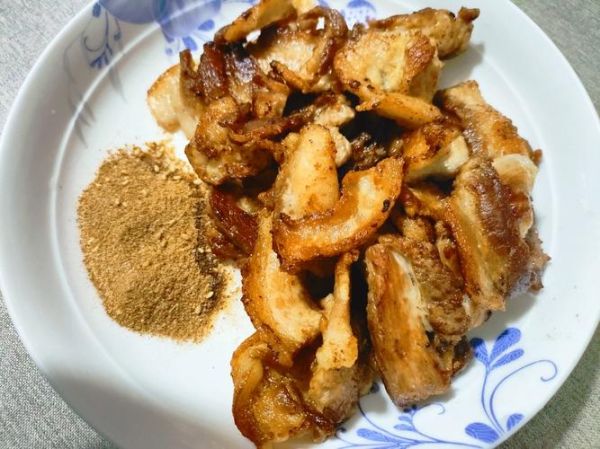 电饼铛烤五花肉怎么做_电饼铛烤五花肉需要多长时间-第3张图片-山城妙识