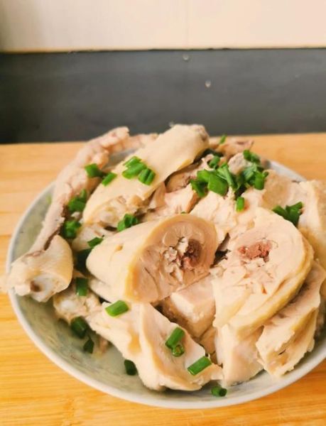 盐水鸡怎么做才正宗_正宗盐水鸡配方-第1张图片-山城妙识