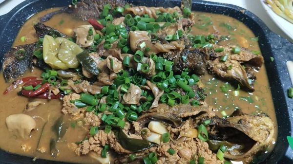 酱焖嘎鱼怎么做_酱焖嘎鱼的家常做法-第2张图片-山城妙识