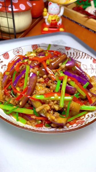 川味鱼香茄子怎么做_鱼香茄子酱汁比例是多少-第3张图片-山城妙识