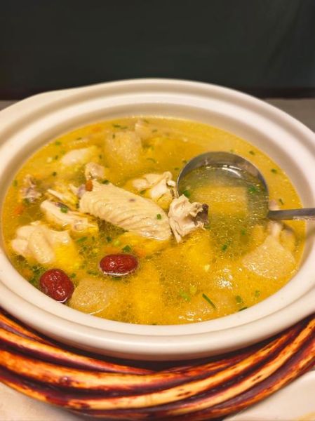 鸡汤有没有营养价值_长期喝鸡汤真的好吗-第1张图片-山城妙识