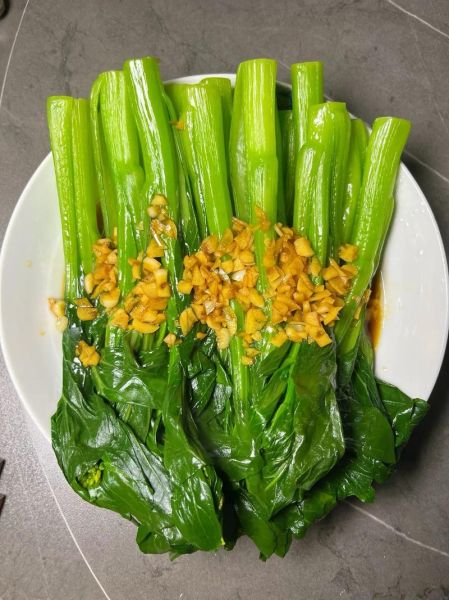 广东蒜蓉菜心怎么做_蒜蓉菜心焯水多久-第1张图片-山城妙识 广东蒜蓉菜心怎么做_蒜蓉菜心焯水多久-第1张图片-山城妙识