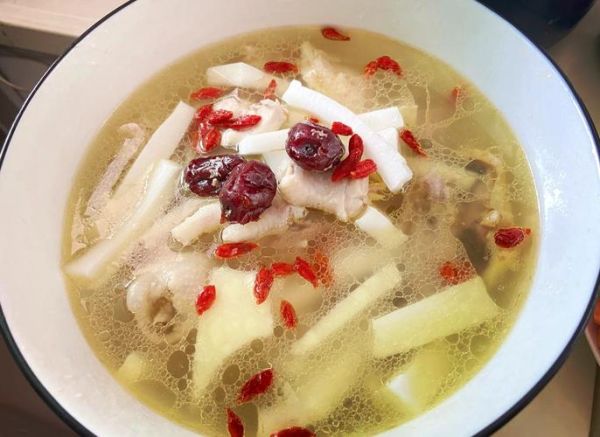 老椰子鸡汤怎么煲_老椰子鸡汤的做法大全-第1张图片-山城妙识 老椰子鸡汤怎么煲_老椰子鸡汤的做法大全-第1张图片-山城妙识