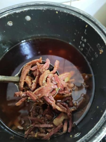 风干腊肉怎么做_风干腊肉配料有哪些-第3张图片-山城妙识