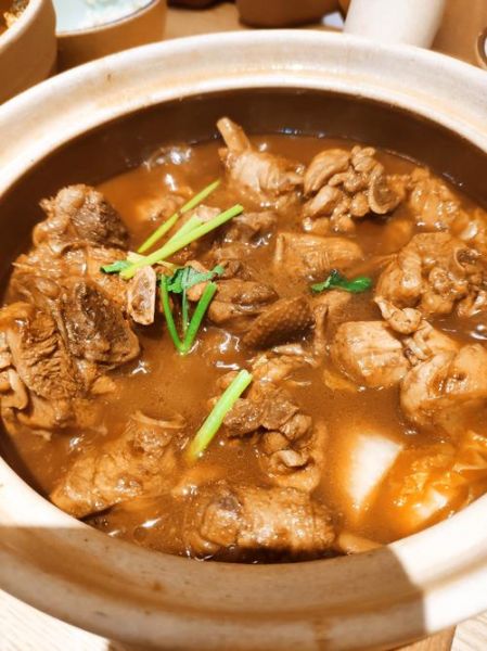 砂锅煲鸡汤怎么煲_砂锅煲鸡汤的家常做法-第1张图片-山城妙识 砂锅煲鸡汤怎么煲_砂锅煲鸡汤的家常做法-第1张图片-山城妙识