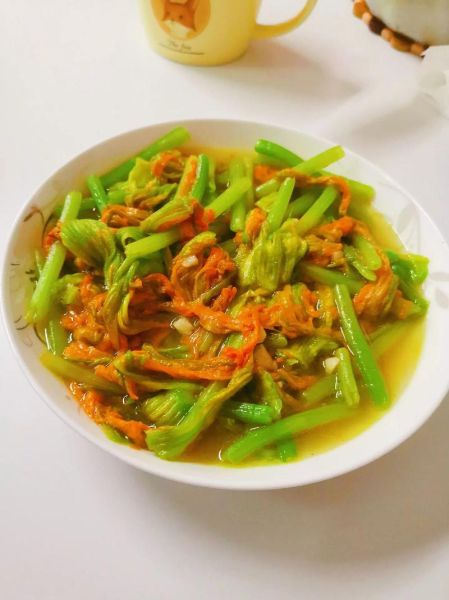 清炒南瓜花怎么做_清炒南瓜花要焯水吗-第1张图片-山城妙识 清炒南瓜花怎么做_清炒南瓜花要焯水吗-第1张图片-山城妙识