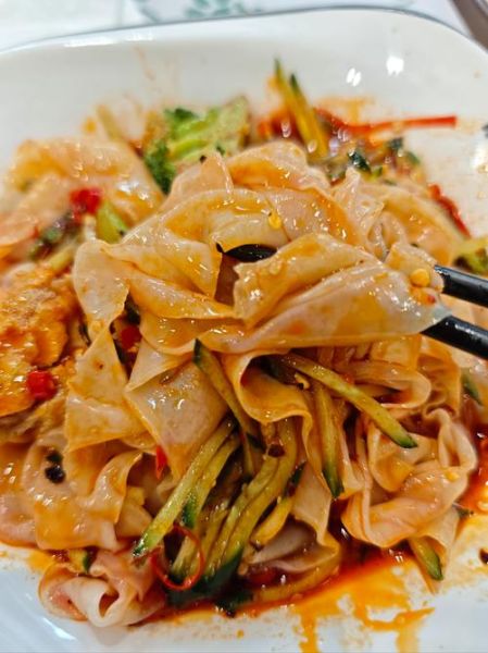 凉皮怎么做_凉皮制作视频教程-第3张图片-山城妙识